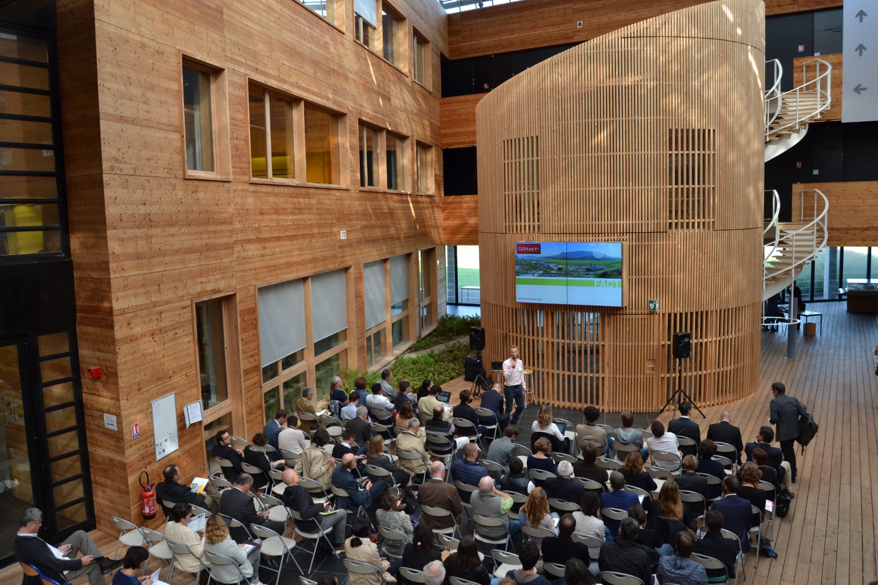 Get gathered | INES - Institut National de l'Énergie Solaire